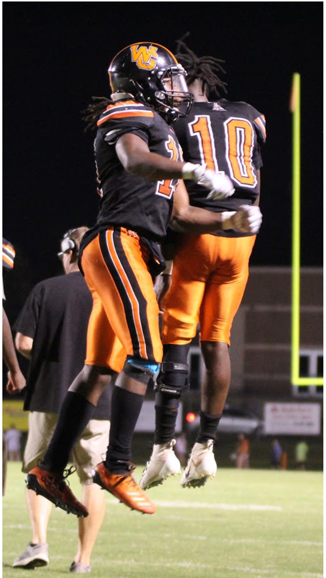 Fields from the Frontline: Football continues 4-game winning streak ...